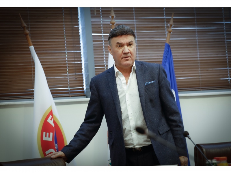 БФС отговори на Бербатов: Точната самооценка винаги е важна! (ВИДЕО ...