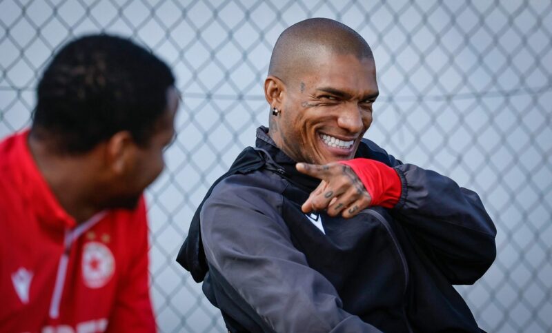 ЦСКА-София пуска в продажба фланелки с името на Каранга - KotaSport